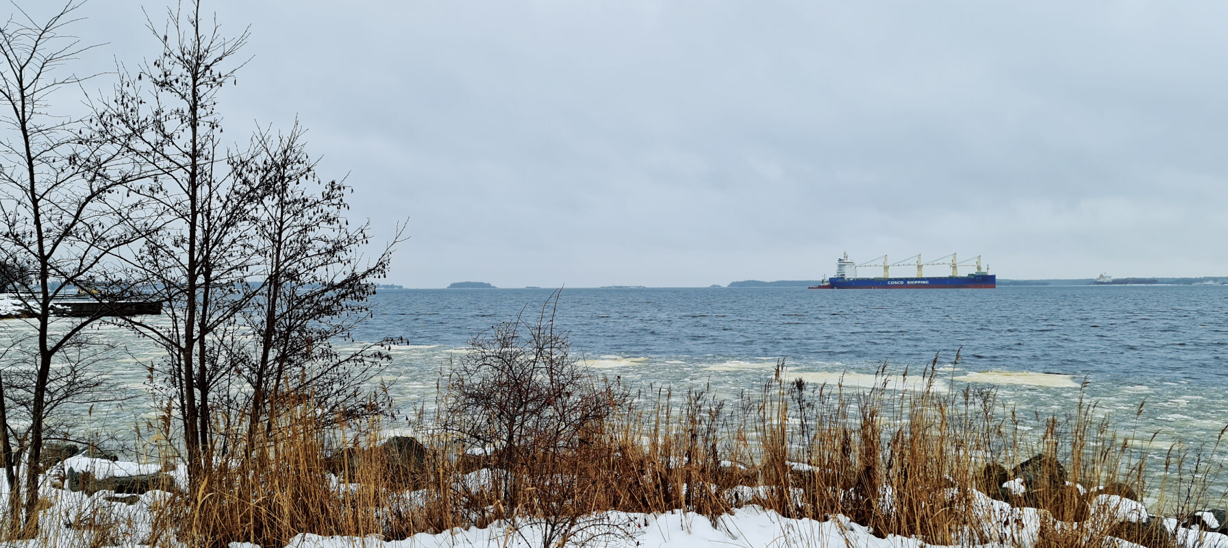 The Arrival of COSCO Shipping Vessel mv TIAN EN in the Swedish Port of ...
