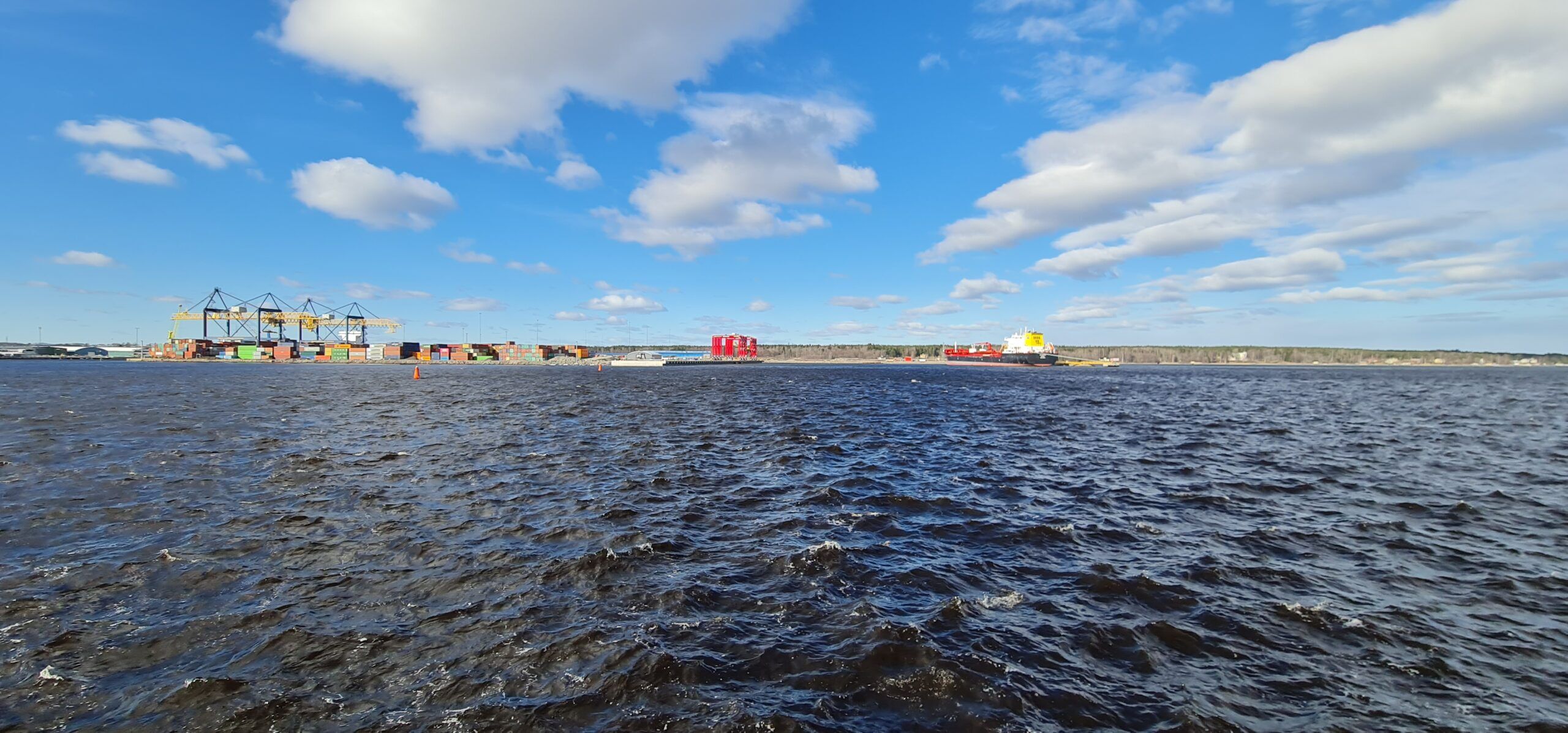 The Vessel Symphony Sky at Port of GAVLE - Project Cargo Weekly