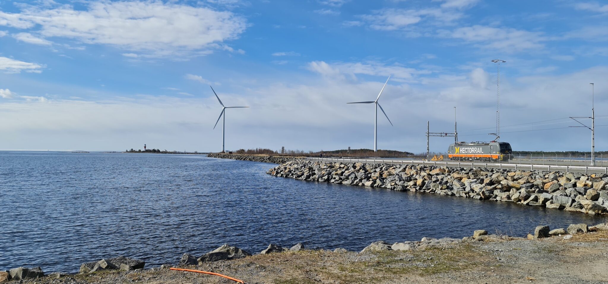 Port of Umeå and the ferry approaching Vaasa - Project Cargo Weekly