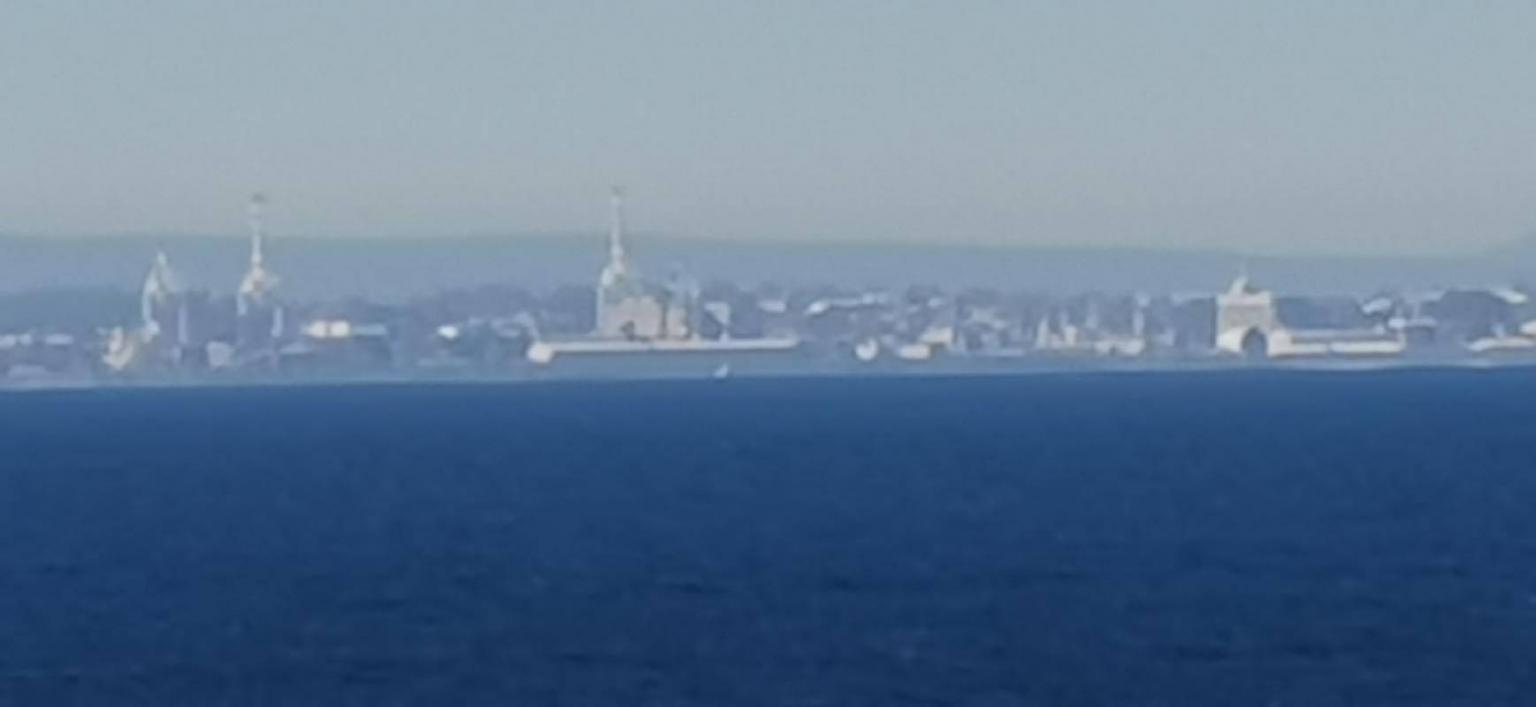 Arriving Fremantle (the main port city of Perth) by Container Ship ...