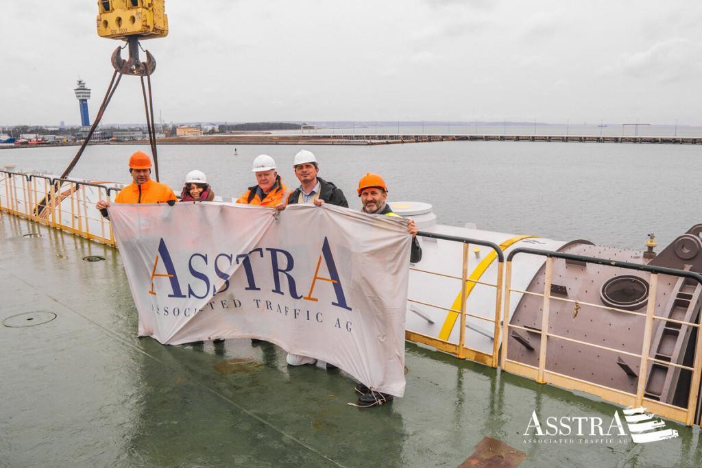 AsstrA-Associated Traffic AG - Houston, Texas - Project Cargo Weekly